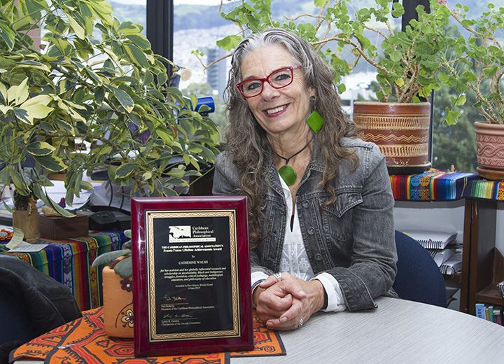 Agrietando el orden social y construyendo desde una praxis decolonial. Entrevista a Catherine ...